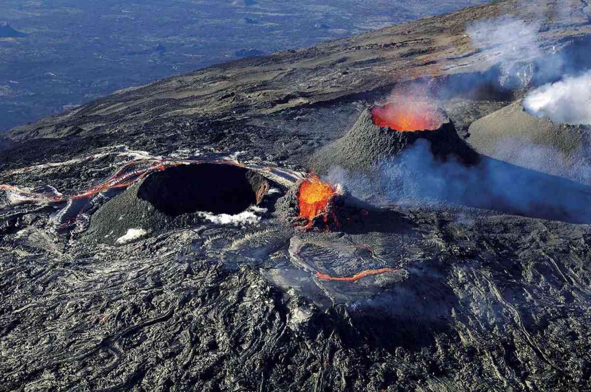 Le Piton de la Fournaise ≡ Voyage - Carte - Plan