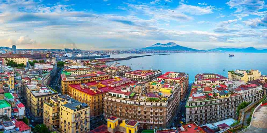 Ville de Naples » Vacances - Guide Voyage